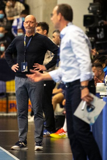 Portos Head Coach Magnus Andersson L Editorial Stock Photo - Stock ...