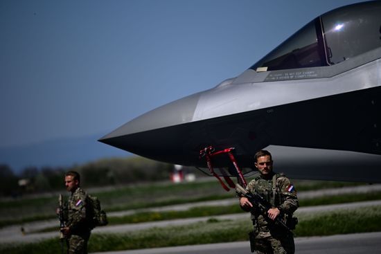 Dutch Soldiers Guard Lockheed Martin F35 Editorial Stock Photo - Stock ...