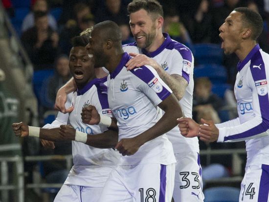 Football 2016 2017 Efl Championship Cardiff Editorial Stock Photo ...