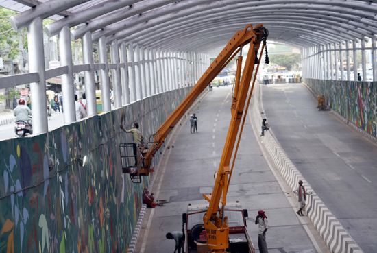 Workers Give Final Touches Ashram Chowk Editorial Stock Photo - Stock ...