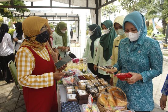 Head Madiun Regency Family Welfare Empowerment Editorial Stock Photo ...