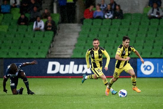 Sam Sutton Wellington Phoenix Controls Ball Editorial Stock Photo ...