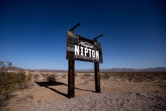 Sign Along Road Leading Nipton California Editorial Stock Photo - Stock ...