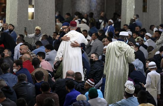 Members Islamic Community Italy Gather Prayer Editorial Stock Photo ...