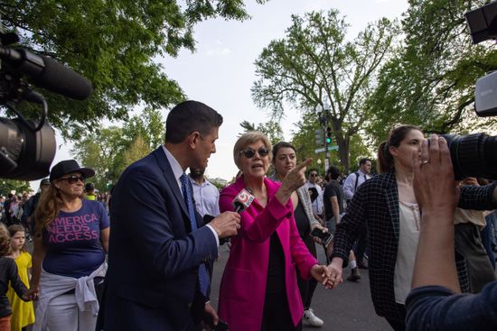 Senator Elizabeth Warren Dma Leaves After Editorial Stock Photo - Stock ...