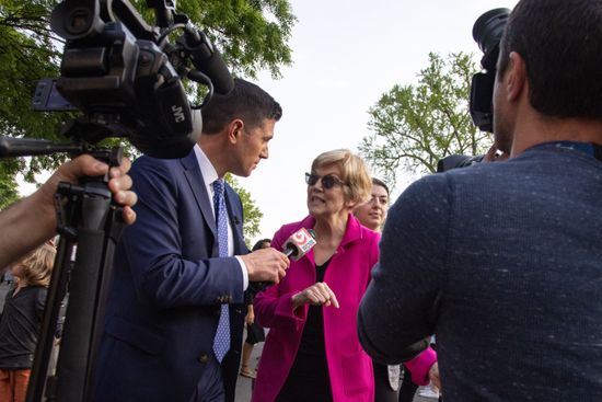 Senator Elizabeth Warren Dma Leaves After Editorial Stock Photo - Stock ...