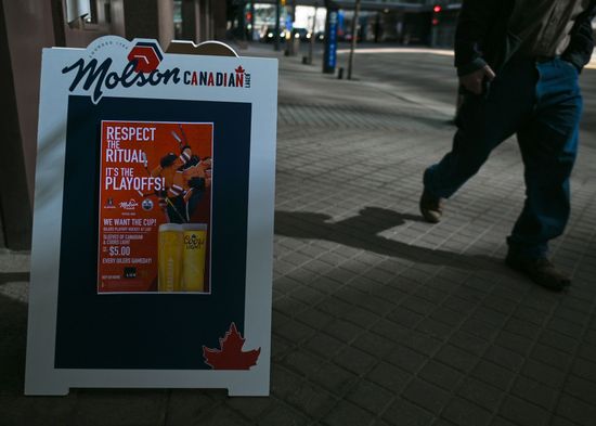 Advertising Molson Canadian Beer Outside Bar Editorial Stock Photo ...