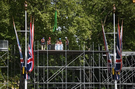 Construction Work Carried Out Buckingham Palace Editorial Stock Photo ...
