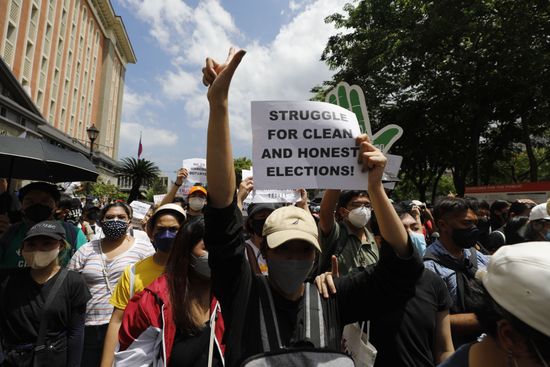 Filipino Protestors Stage Demonstration Calling Out Editorial Stock ...