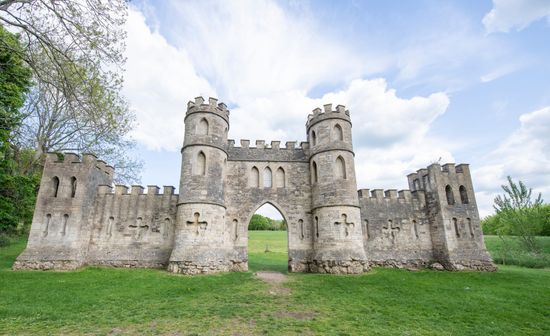 Sham Castle Folly On Claverton Down Editorial Stock Photo - Stock Image ...