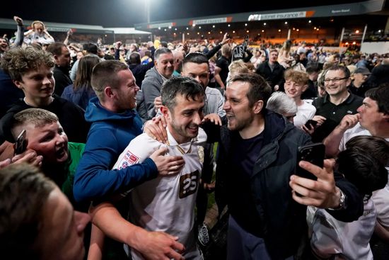 Ben Garrity Port Vale Celebrates Fans Editorial Stock Photo - Stock ...