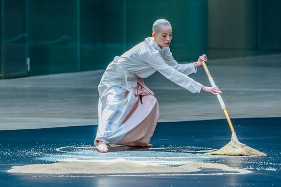 Tate Modern Stages First Uk Performance Editorial Stock Photo - Stock ... Tate Modern Stages First Uk Performance Editorial Stock Photo - Stock ...