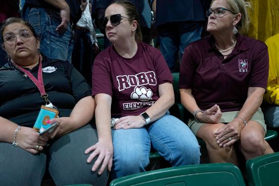 Mourners Comfort Eachother Pray Vigil 21 Editorial Stock Photo - Stock ...