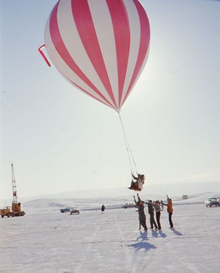 Man Riding Holloman Balloon Ejection Seat Editorial Stock Photo - Stock ...