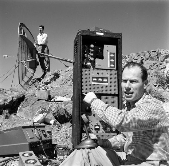 Television Crew Assembling Relay Stations Equipment Editorial Stock ...