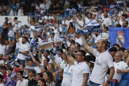 Real Madrids Supporters Cheer Santiago Bernabeu Editorial Stock Photo ...
