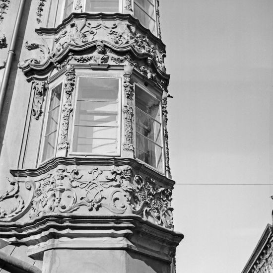 Jutty Art Nouveau Building City Innsbruck Editorial Stock Photo - Stock ...