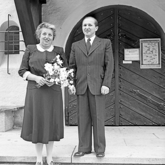 Elder Couple Standing Front Entrance Protestant Editorial Stock Photo ...