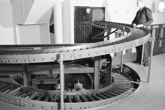 Book Conveyor System Library Magazine Berlin Editorial Stock Photo ...