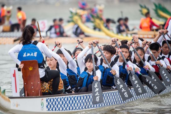 Dragon Boat Crew Members Prepare Compete Editorial Stock Photo - Stock ...