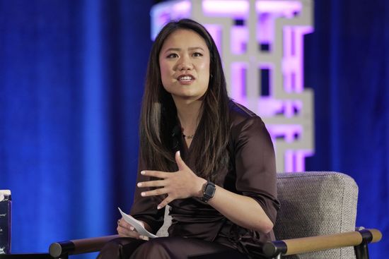 Tracy Wang Senior Reporter Coindesk Editorial Stock Photo - Stock Image ...
