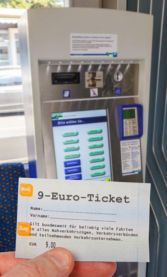 9euro Ticket Ticket Vending Machine Photo Editorial Stock Photo - Stock ...