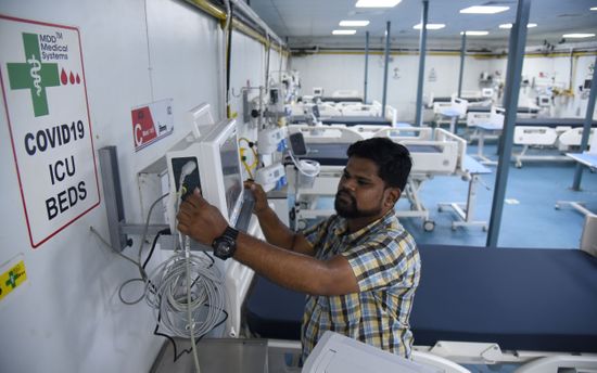 Bmc Official Inspects Icu Beds Inside Editorial Stock Photo - Stock ...