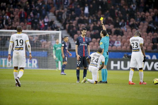 Javier Matias Pastore Psg Received Yellow Editorial Stock Photo - Stock ...