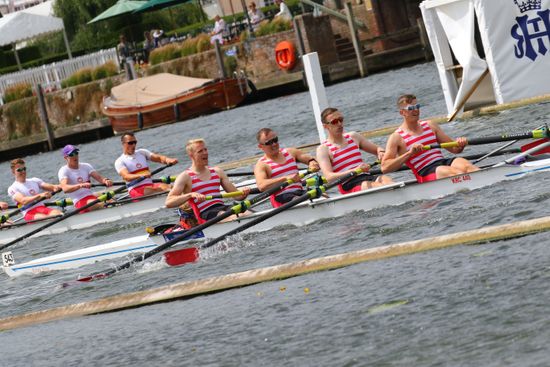 Racing Henley Royal Regatta 2022 Bestknown Editorial Stock Photo ...