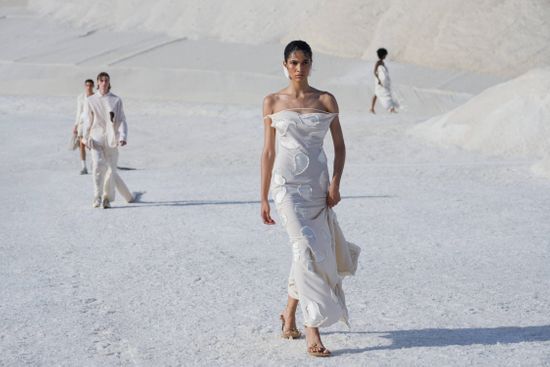 Model Walking Runway Paper Jacquemus Fashion Editorial Stock Photo ...