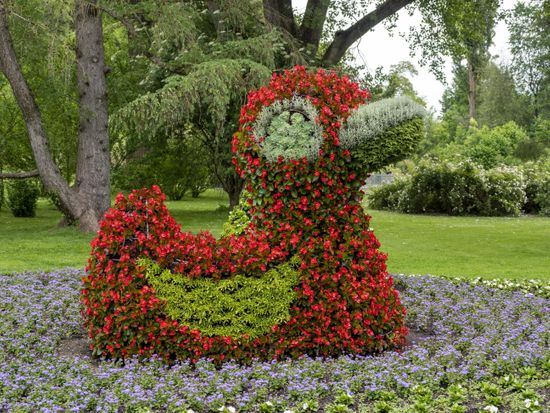 Flower Sculpture Duck Mainau Island Constance Editorial Stock Photo ...