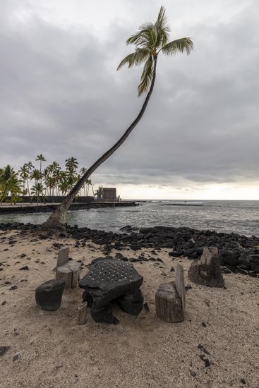 Konane Game Board Hawaiian Version Checkers Editorial Stock Photo ...