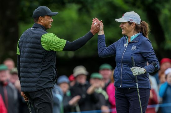 Tiger Woods High Fives Sharon Smurfit Editorial Stock Photo - Stock ...