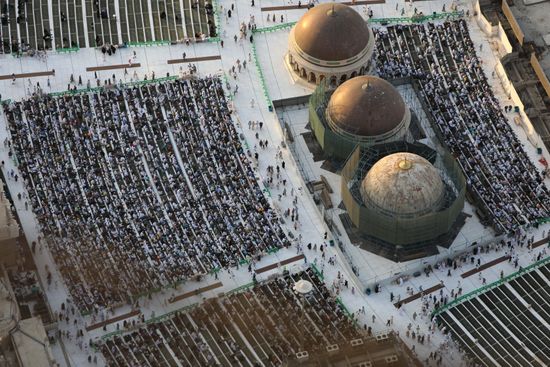 Muslims Perform Tawaf Circumambulation Ritual Pray Editorial Stock ...