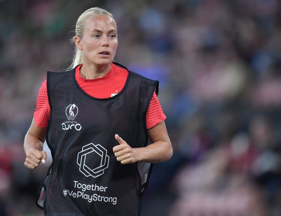 Norways Guro Bergsvand Warms During Group Editorial Stock Photo - Stock Image | Shutterstock