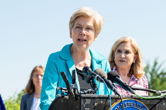 Us Senator Elizabeth Warren Dma Speaking Editorial Stock Photo - Stock ...