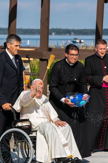 Pope Francis Blesses Holy Water Visitors Editorial Stock Photo - Stock ...