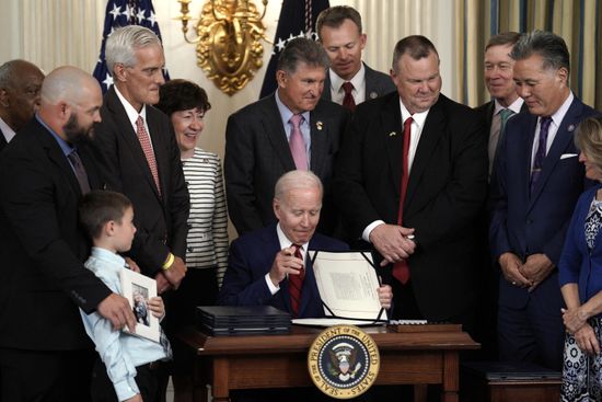Us President Joe Biden President Signs Editorial Stock Photo - Stock ...