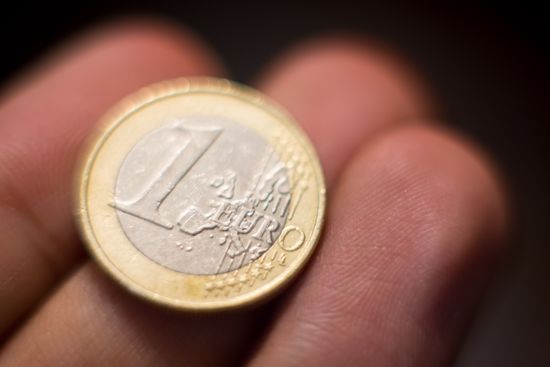 Hand Holding One Euro Coin Chania Editorial Stock Photo - Stock Image ...
