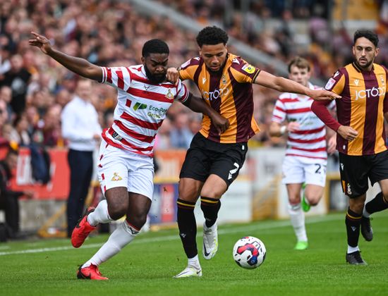 Roshaun Williams Doncaster Rovers Tussles Lee Editorial Stock Photo ...
