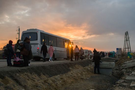 Ukrainian Refugees Reunited Their Loved Ones Editorial Stock Photo ...