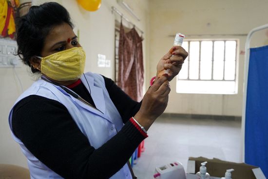 Indian Health Worker Inoculates Youth Covid19 Editorial Stock Photo ...