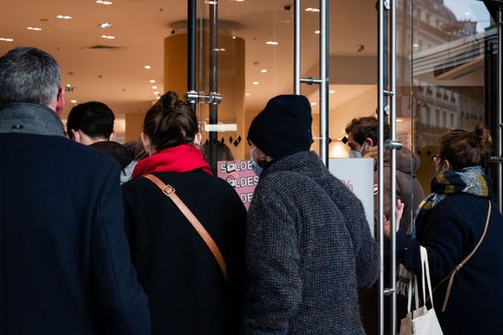 Customers Head Department Stores Take Advantage Editorial Stock Photo ...