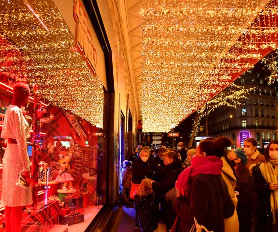 Christmas Illuminations Parisian Big Stores Boulevard Editorial Stock ...