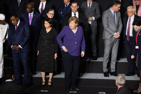 German Chancellor Angela Merkel Arrives Pose Editorial Stock Photo ...