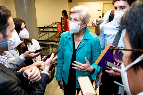 Us Senator Elizabeth Warren Dma Talking Editorial Stock Photo - Stock ...