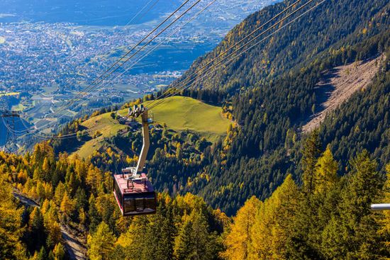 Merano 2000 Mountain Railway Near Summit Editorial Stock Photo - Stock ...