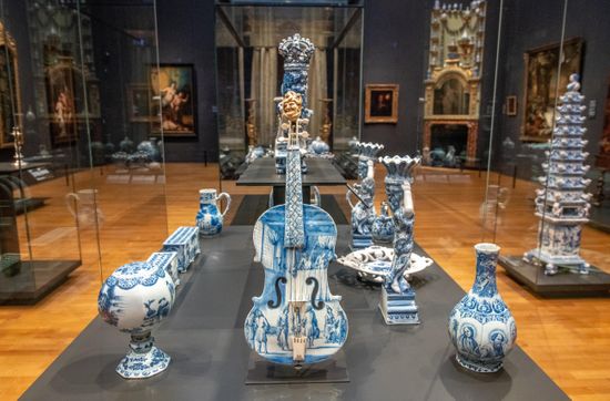 Rijksmuseum Gallery Featuring Delft Blue Pottery Editorial Stock Photo ...