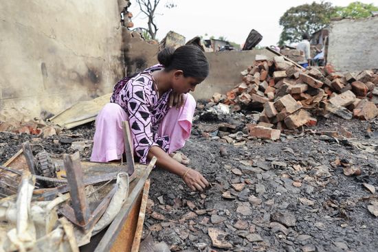 Woman Sifting Through Rubble Her Damaged Editorial Stock Photo - Stock ...