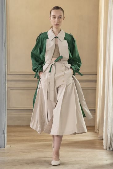 Handout Model Wearing Original Creation Spring Editorial Stock Photo ...
